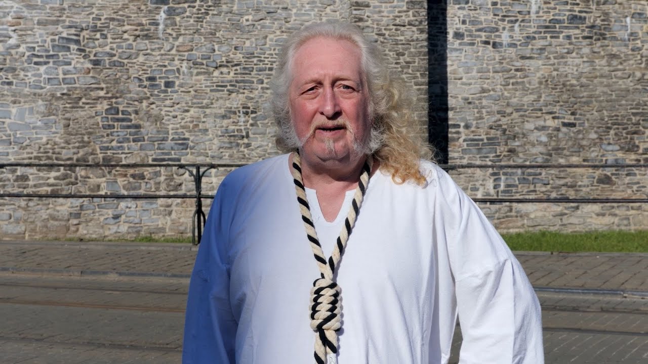 Rondgang van de Stroppendragers | Gent - YouTube