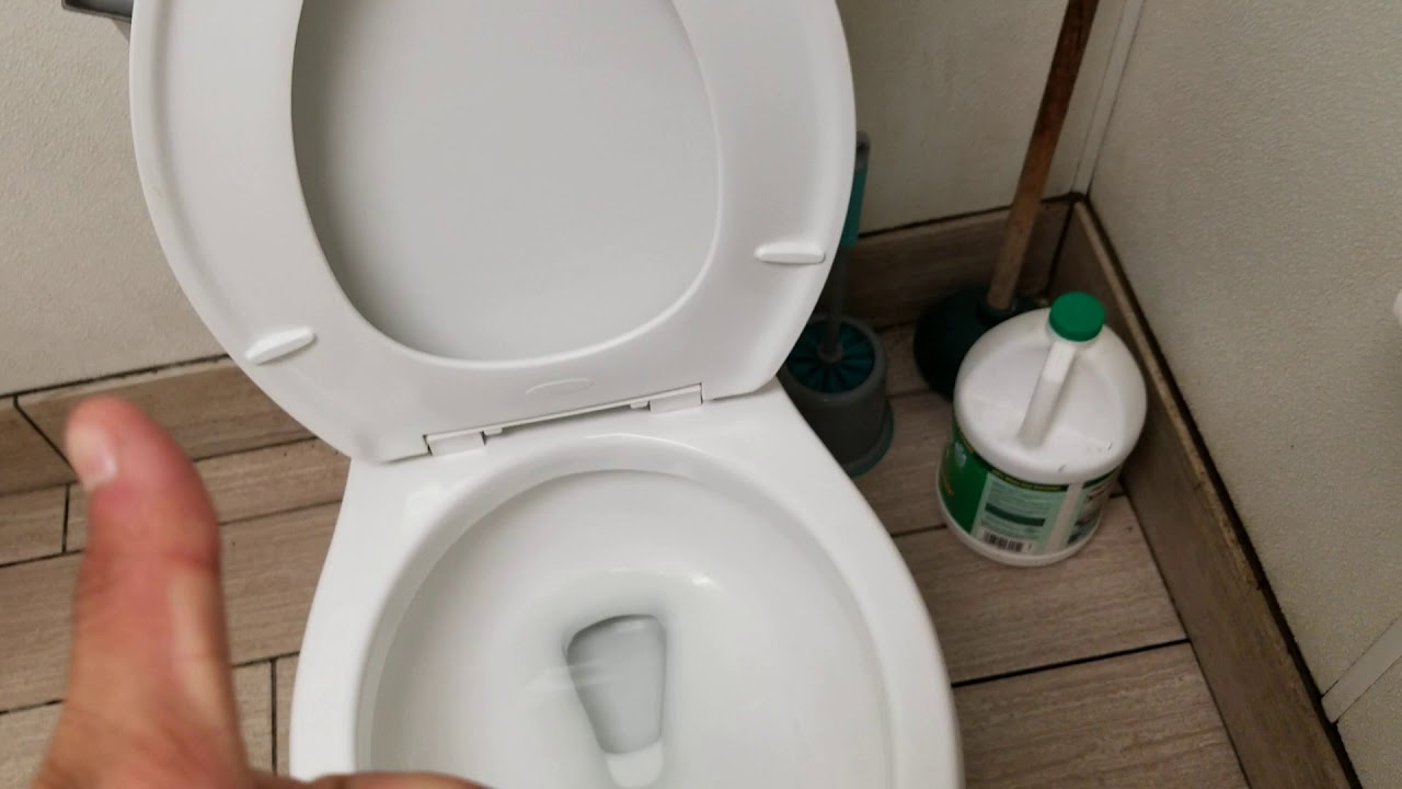 805. Little Caesars restroom - YouTube