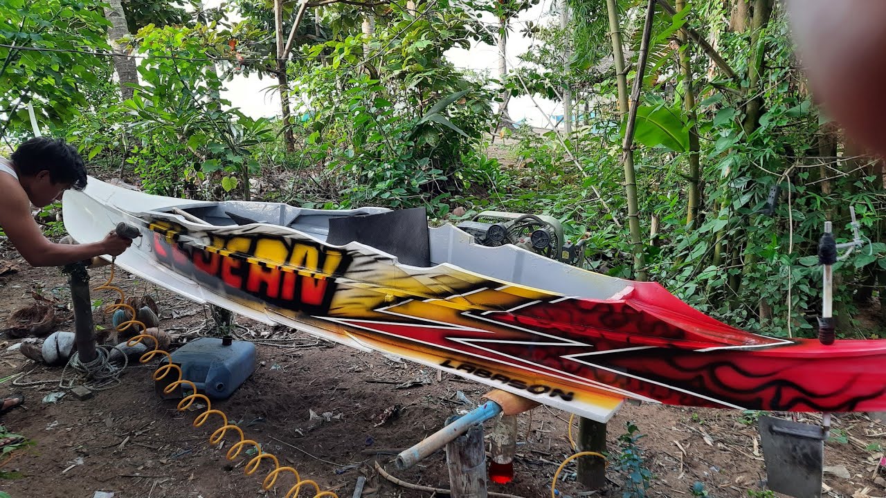 Airbrush painting Design ELJEAN Racing Boat - YouTube