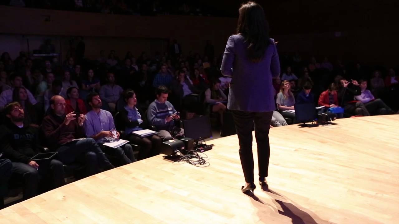 One Earth Designs' Catlin Powers at Unreasonable Barcelona - YouTube