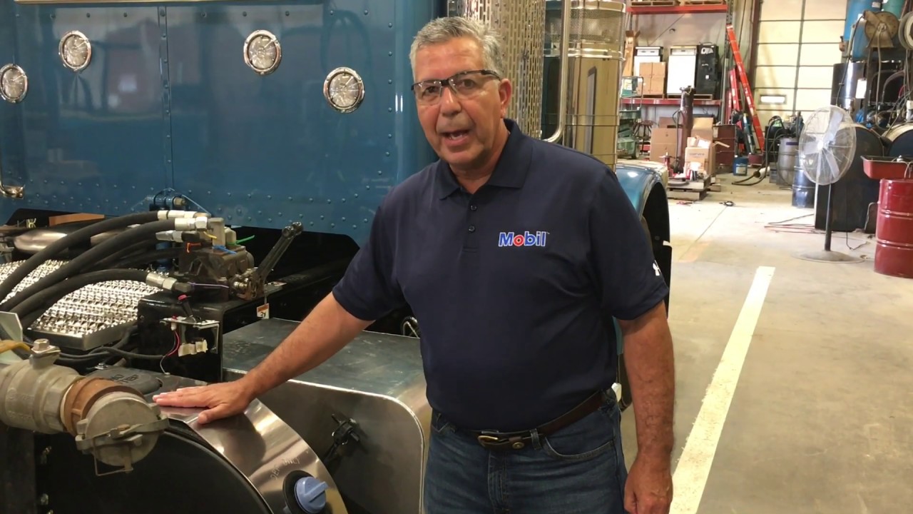 Gary talks about DEF and hydraulic pumps on trucks. - YouTube