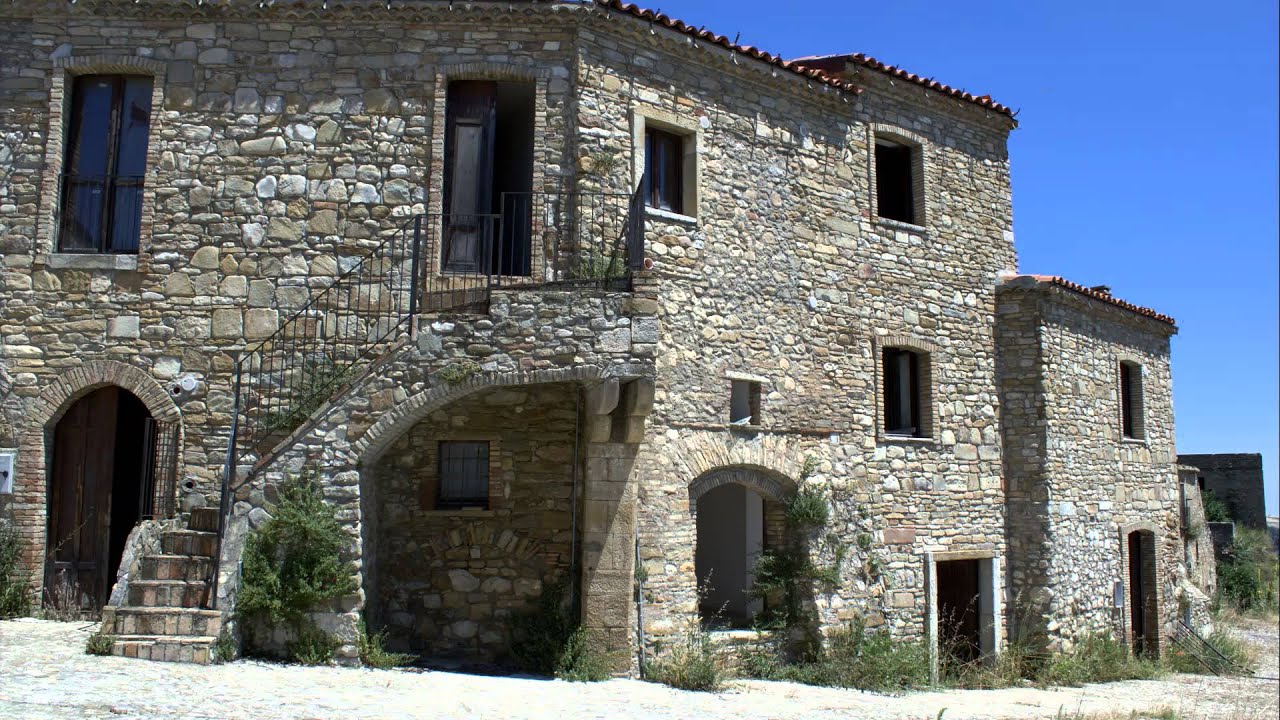 Accadia FG 29-06-2014, visita al centro storico movie - YouTube