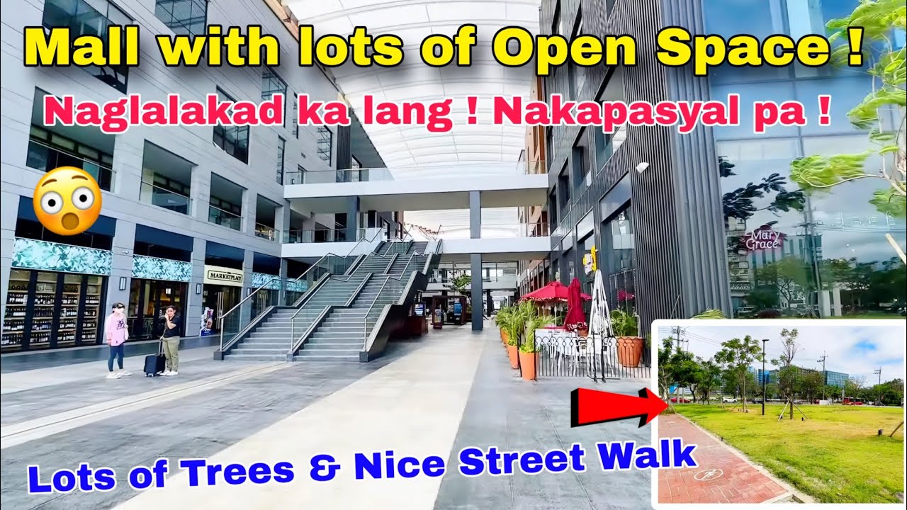 Best Mall with Park and Kalye in Paranaque ! Street Experience More ...