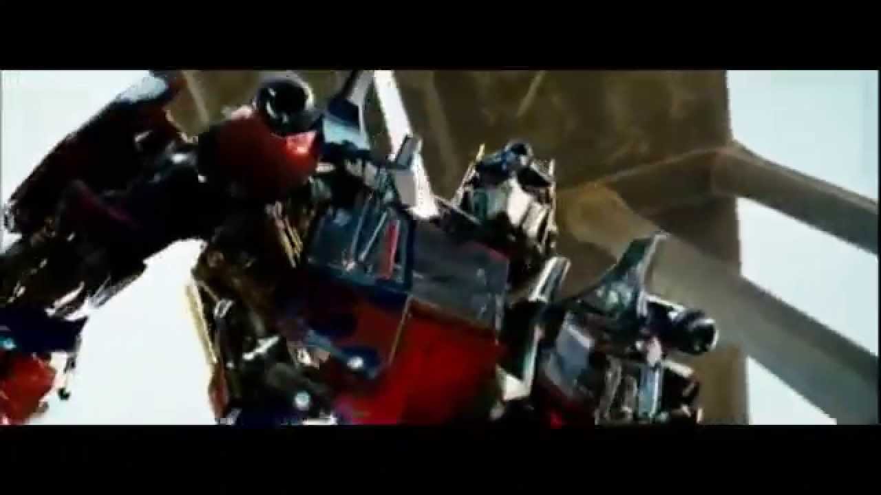 Transformers 2007 - Optimus Prime's Highway fight scene - YouTube