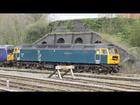 GBRf Class 47 Co-Co, 47727 ‘Edinburgh Castle' 360 EMU Unit Drag 360121 ...