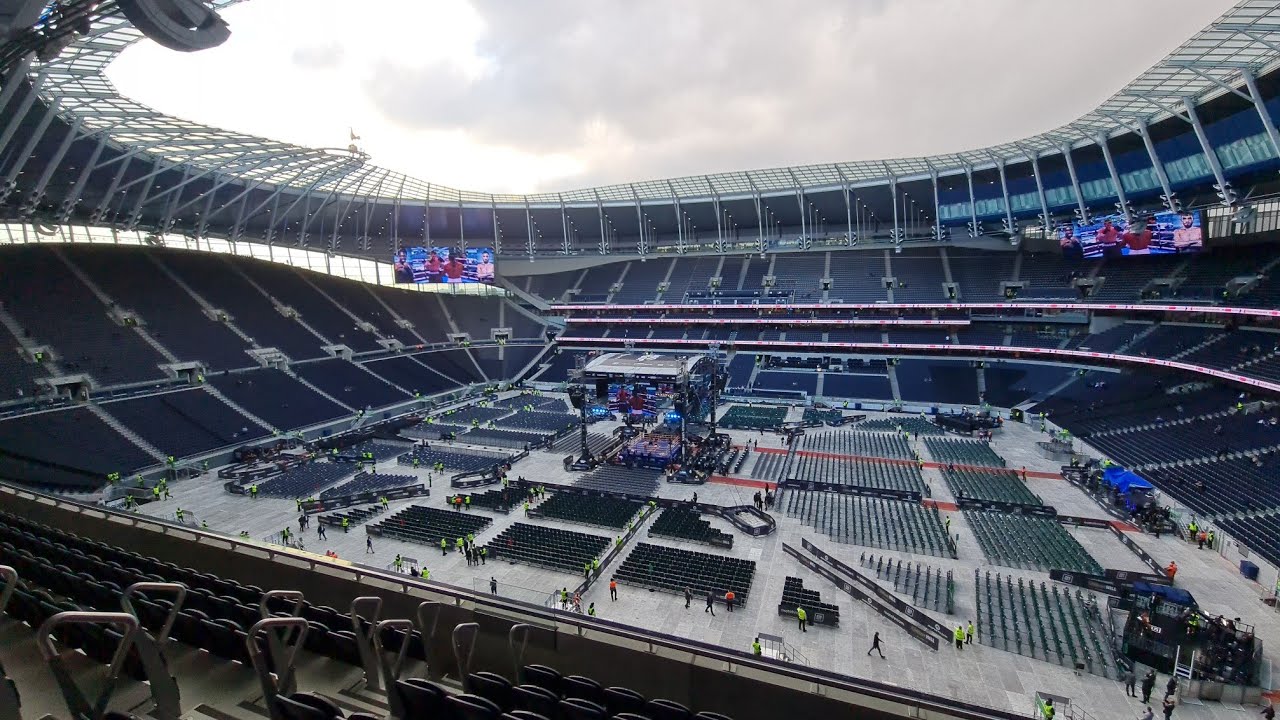 THE TOTTENHAM HOTSPUR STADIUM: Boxing Arena Set-Up: Pre-Joshua v Usyk ...