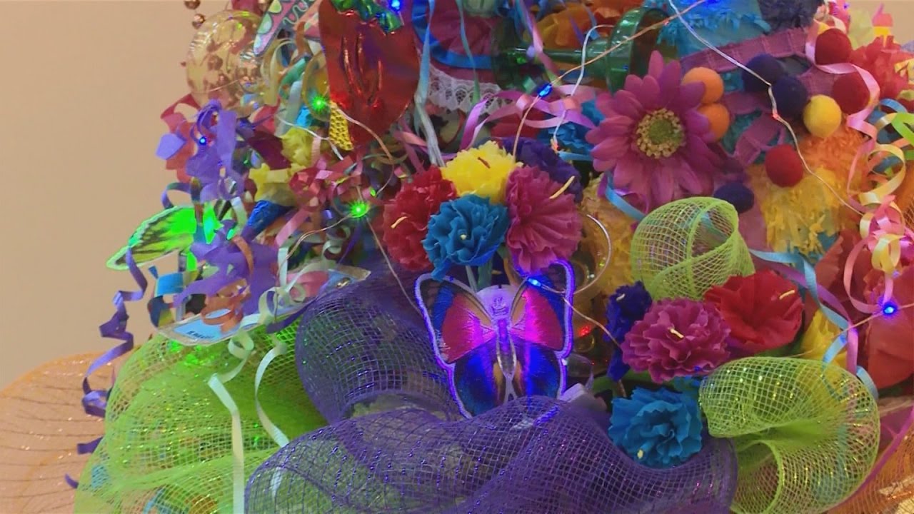 Fiesta Hats: Go big or go home! - YouTube