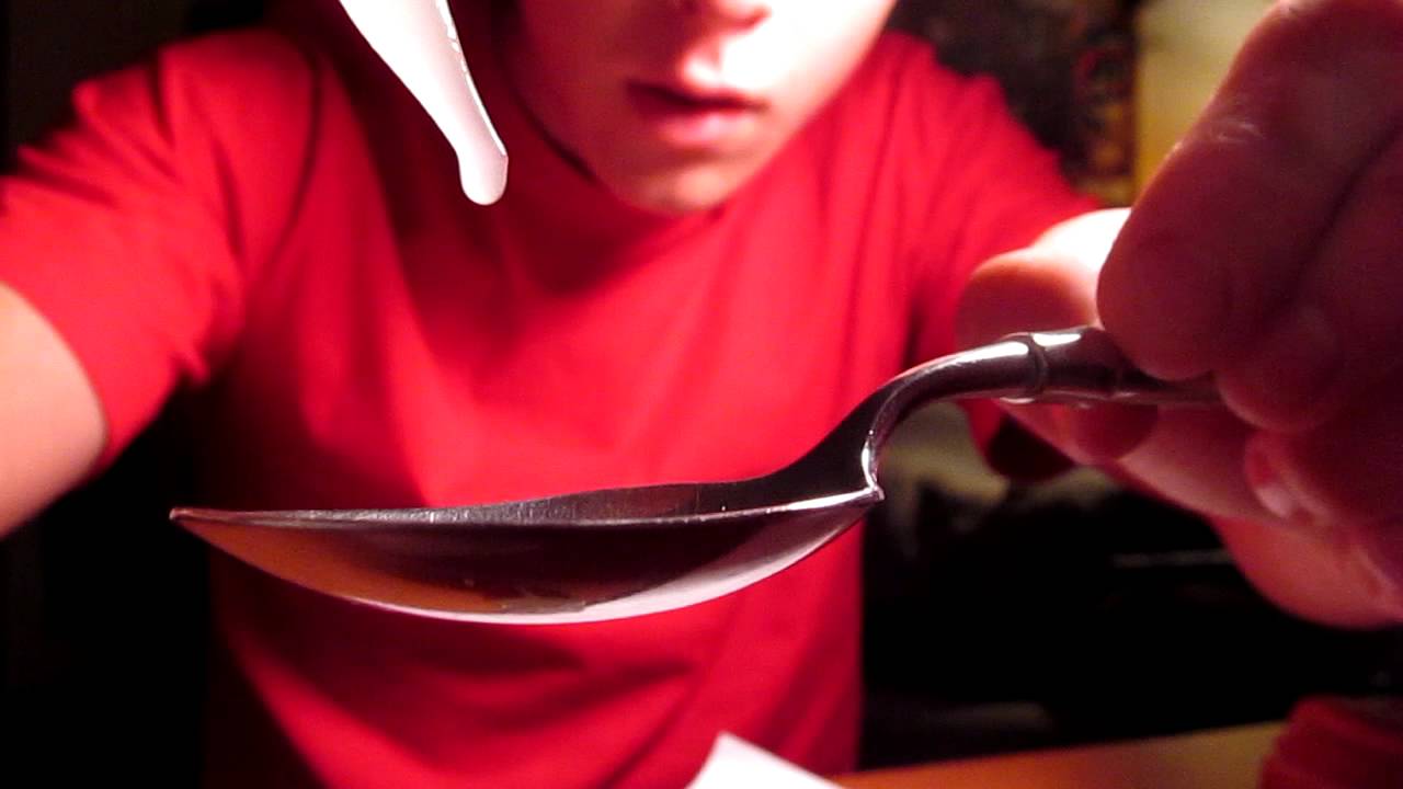 Eating Pure Evil Pure capsaicin drops - YouTube