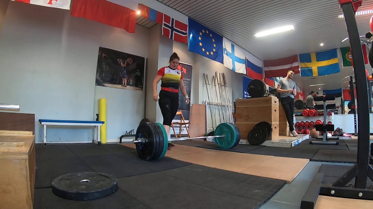 Anna Van Bellinghen 110 clean & jerk - YouTube