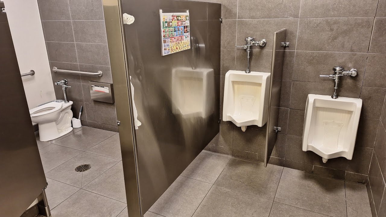 H Mart Men's Restroom - YouTube
