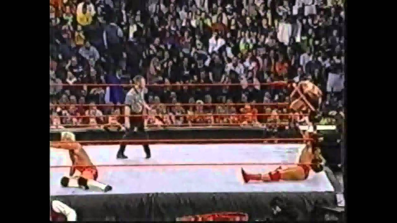 Randy orton - Springboard Leg Lariat and Diving cross body - YouTube