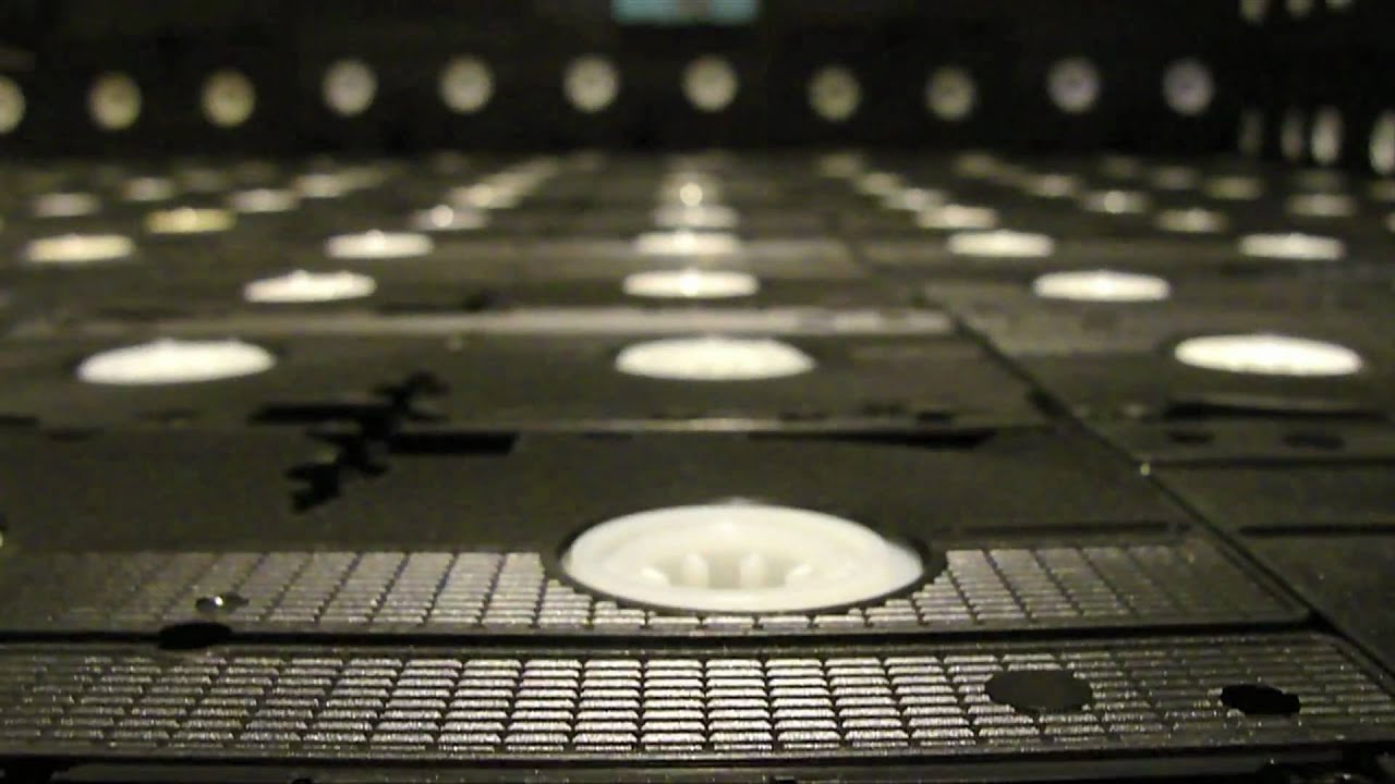 "VHS" short stop-motion animation film - YouTube