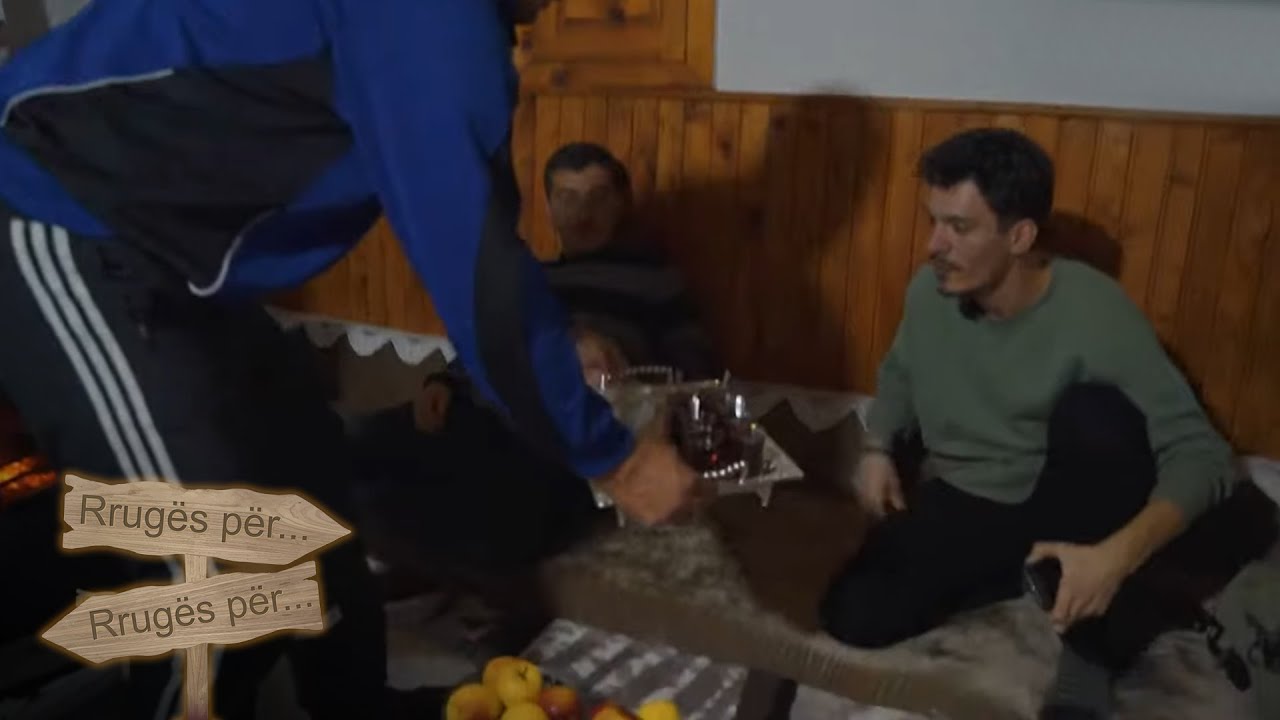 Bukë, llaf e çaj rusi! Tipike odë shqiptare! #rrugesper - YouTube