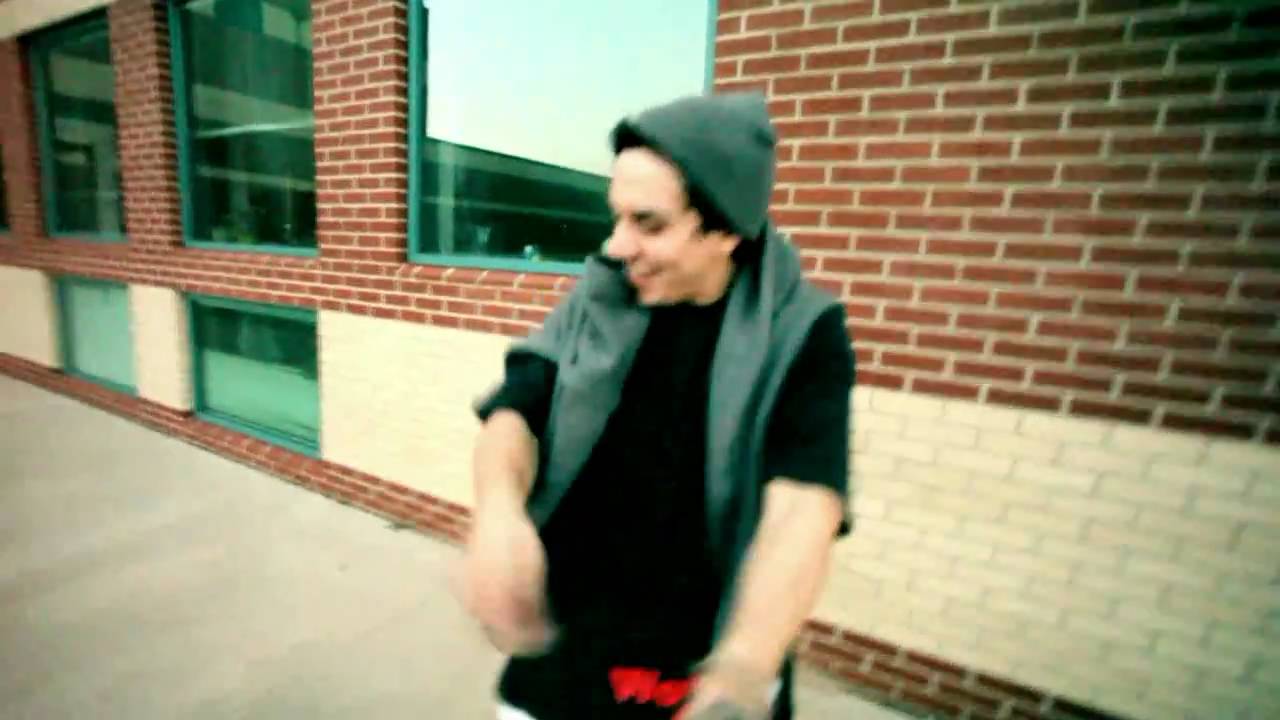 LIL-B Ellen Degeneres(VIDEO)COOKING MUSIC!!! HD - YouTube