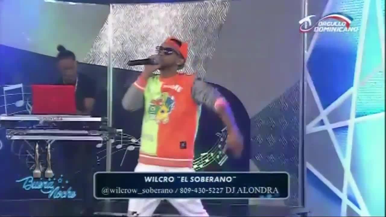 Presentación musical de Wilcro “El Soberano” en Buena Noche - YouTube