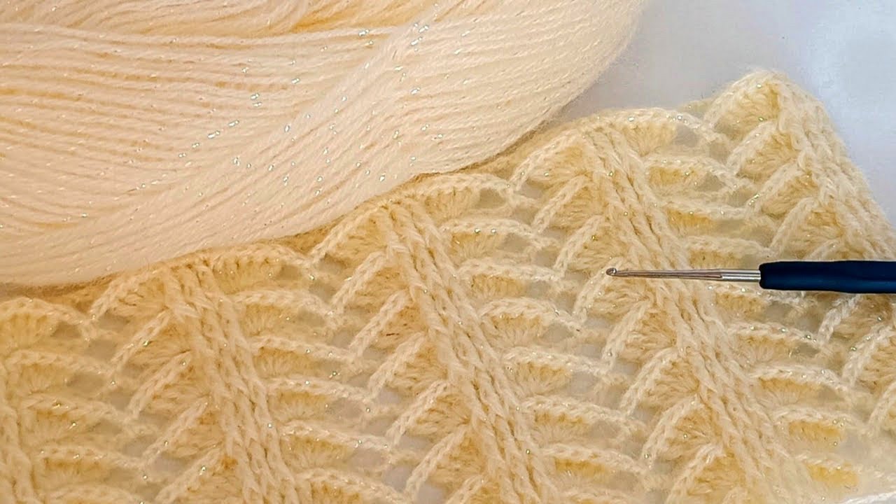 You should definitely try this model! Very easy and stylish crochet ...