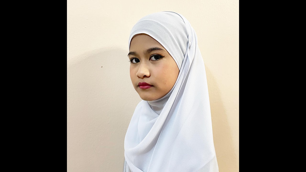 ZARA NUR HUMAIRA OFFICIAL Live Stream - YouTube
