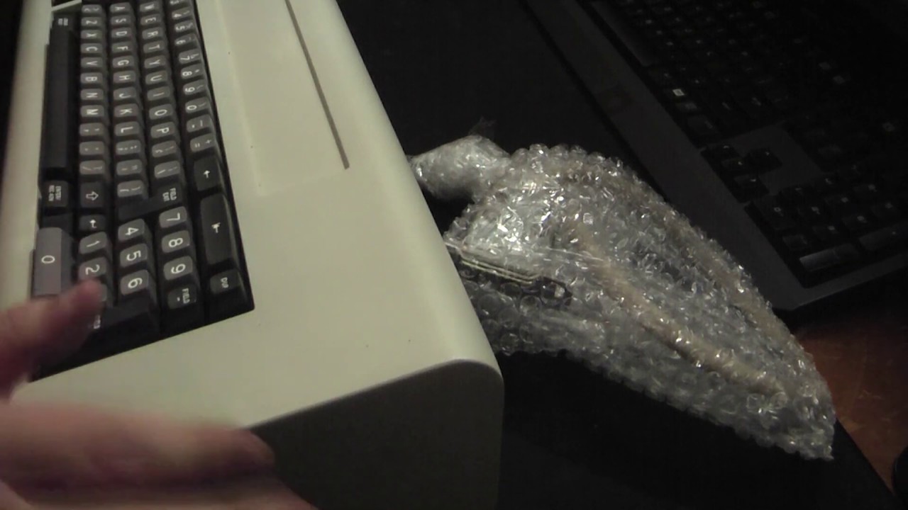 I've finally got one! Legendary IBM Beamspring 5251 Keyboard arrives ...