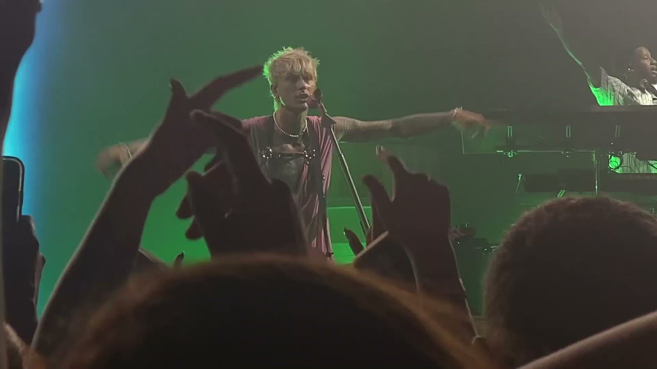 Machine Gun Kelly - Concerts For Aliens - 2021-09-09 - Minneapolis ...