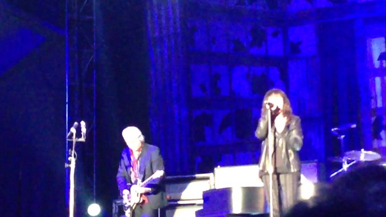Pat Benatar LIVE 2016 - All Fired Up - Vancouver BC PNE Amphitheatre 09 ...