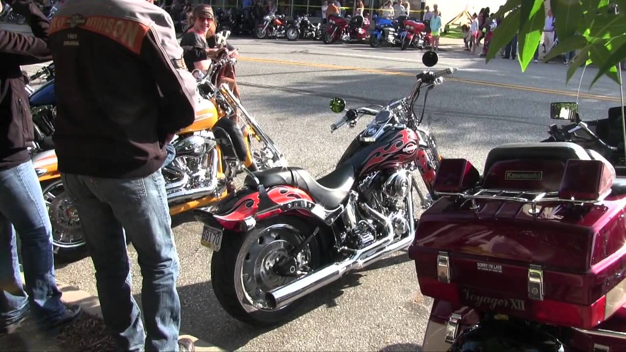 First Motorcycle Rally Roar On The Shore 2015 - YouTube