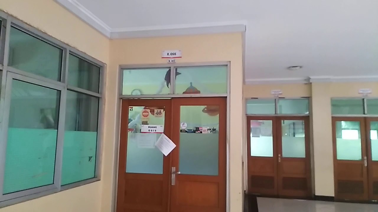 Tour SMK Telkom Jakarta 02 - YouTube