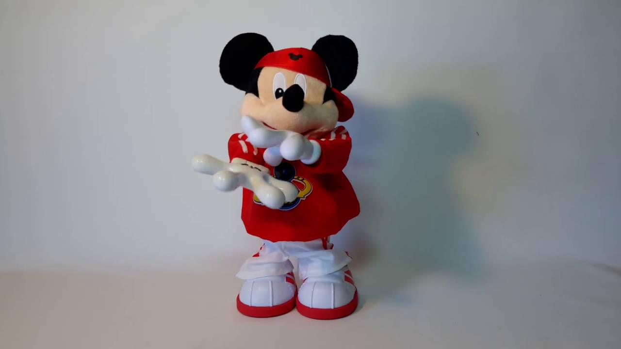 Fisher-Price Disney Master Moves Mickey (M3) - YouTube