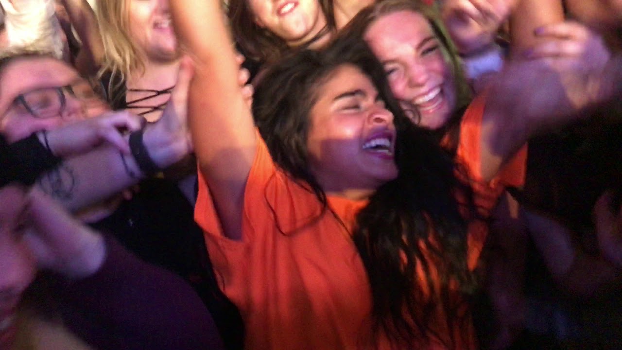 Nice Guy & Shutter Island - Jessie Reyez LIVE - Lawrence - YouTube