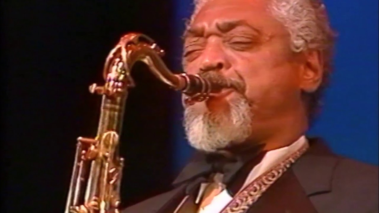 Frank Wess & Harry Edison Orchestra Feat. Billy Mitchell - Jumpin' At ...