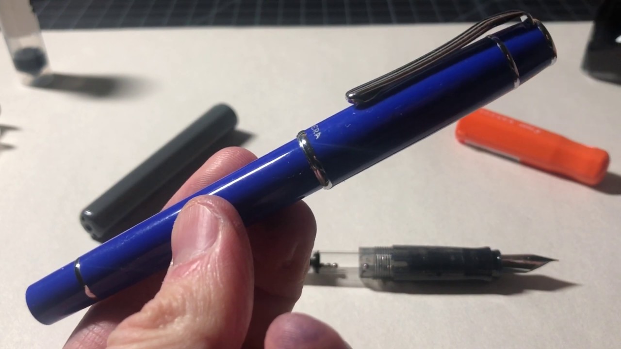 How To Fully Fill A Pilot Con-40 Converter - YouTube