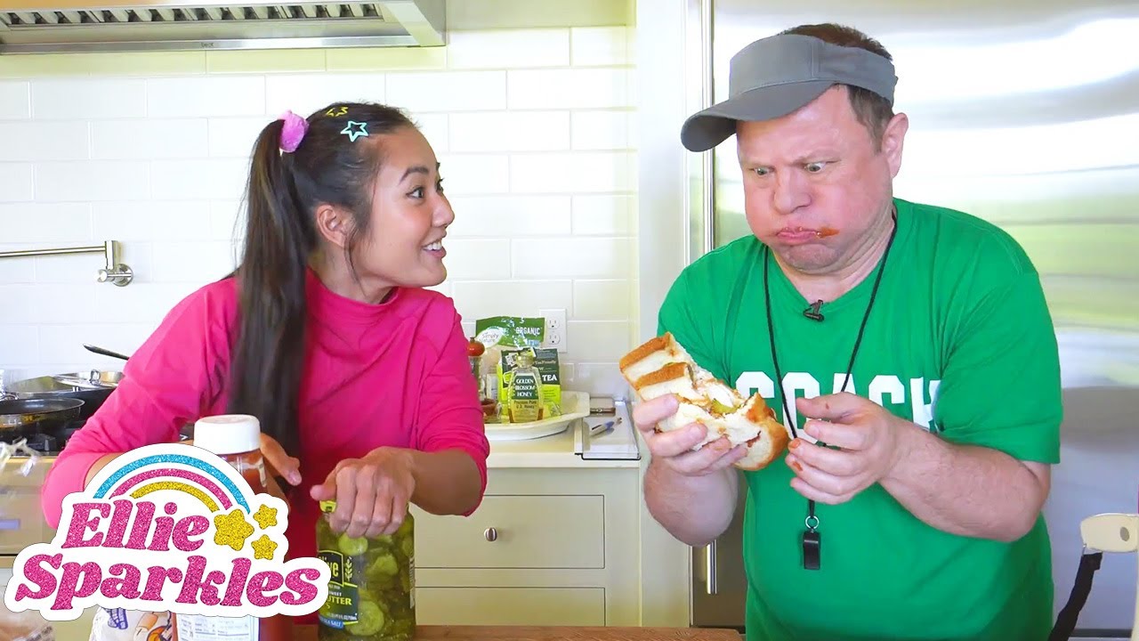 Ellie Says Yes | Ellie Jr. - WildBrain | Full HD Episodes - YouTube