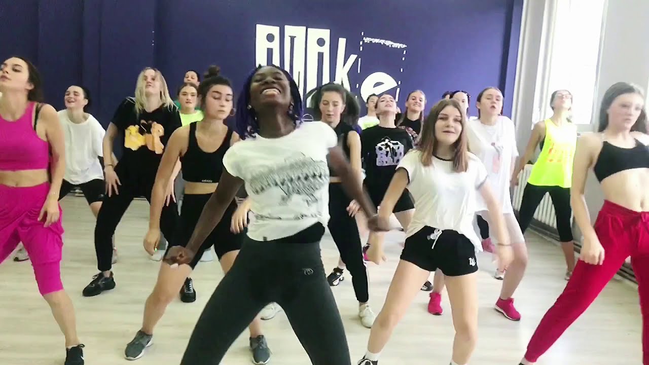 Наша танцювальна студія iLike Dance Complex м.Львів - YouTube
