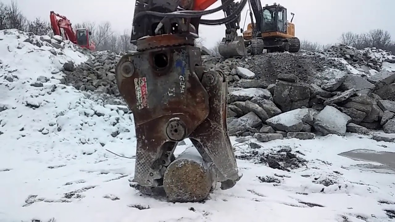 Genesis gdr 200 concrete crusher - YouTube