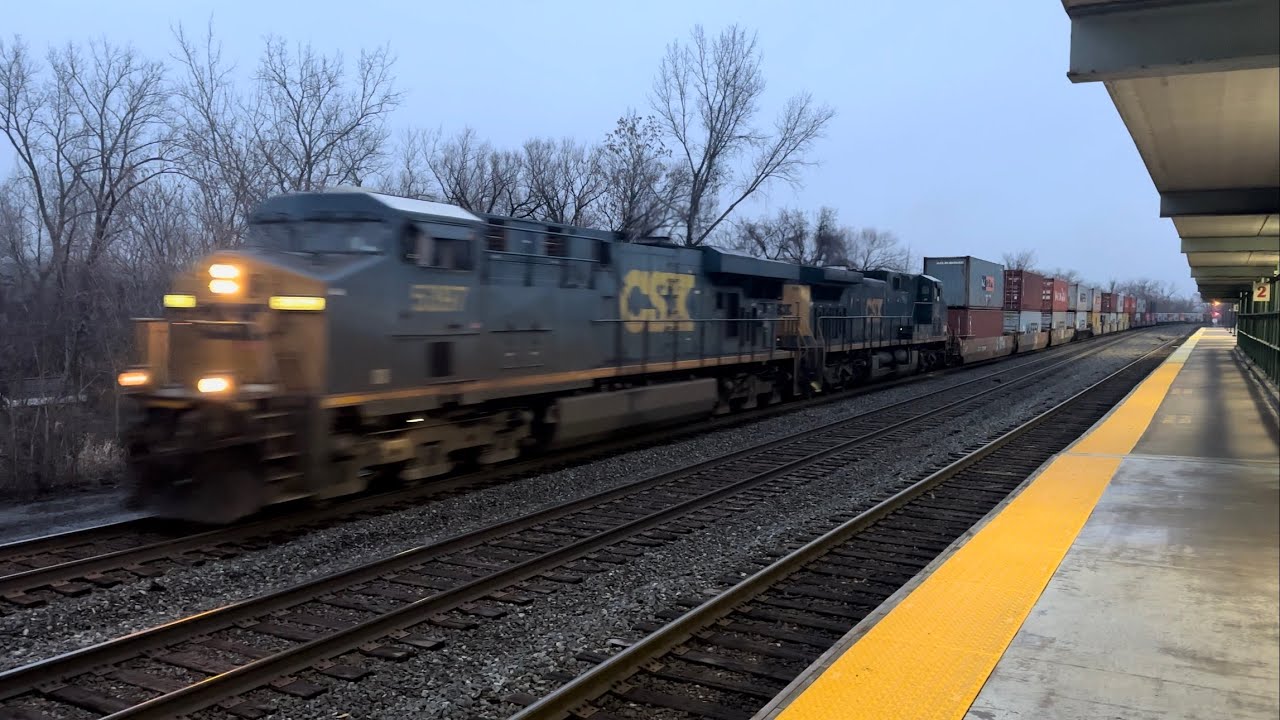 CSX I007 Intermodal Train at Syracuse Amtrak Station CP-291 Syracuse ...