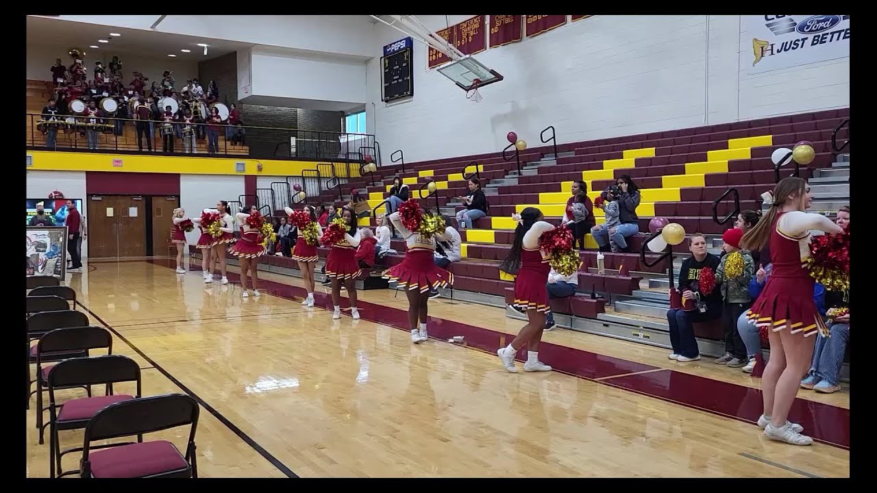 Scenes from the Hickory High School Tornadoes 3A State Championship ...
