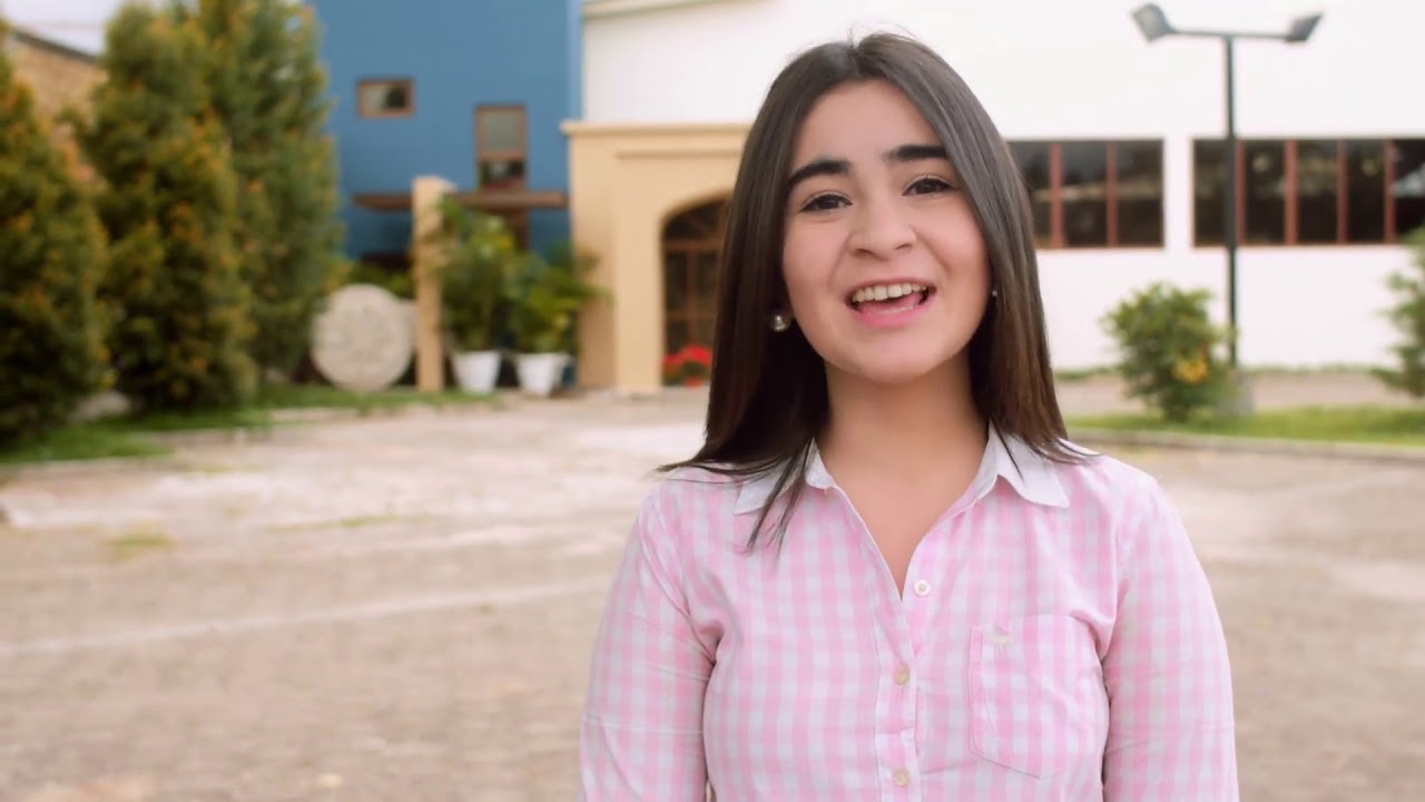 Testimonial - Escuela Fuente Divina - YouTube