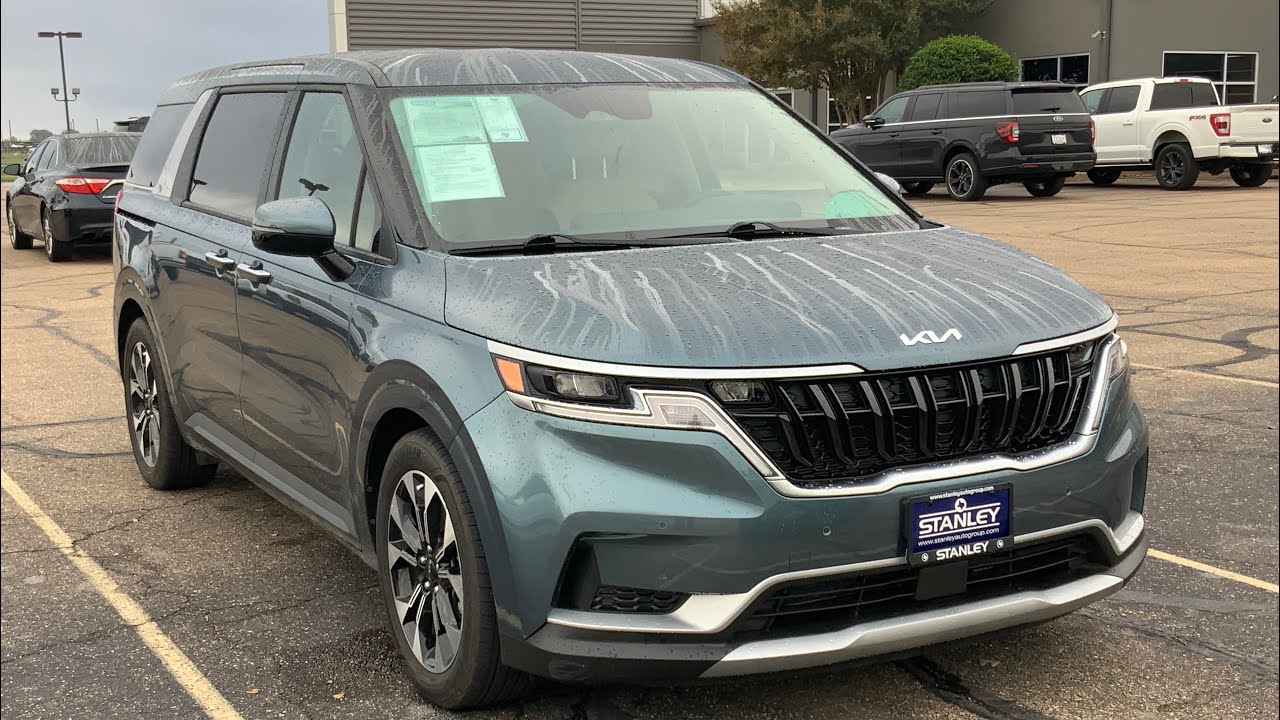2022 KIA Carnival EX - YouTube