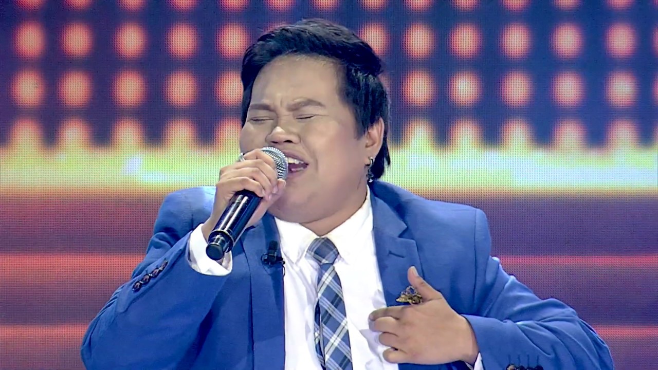 The Clash: Tombi Romulo stuns everyone with "Power of Love" - YouTube