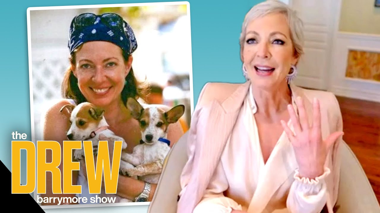 Allison Janney Feels Free Not Having to Worry About Hair Color or ...