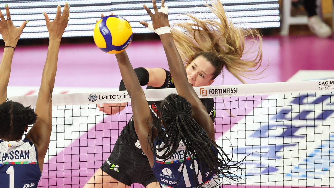 Alexsandra Lazic, MVP in Perugia - Firenze | Lega Volley Femminile 2022 ...