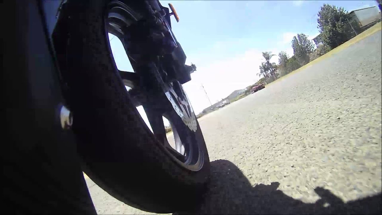 Ninja 300 small wheelies. - YouTube