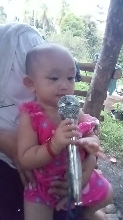 My Daughter Singing 11 Months Oldπ Youtube
