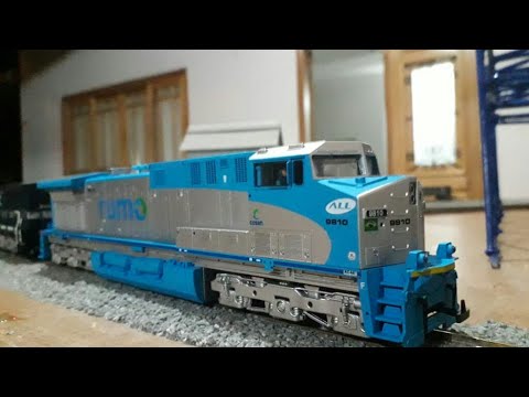 Unboxing da locomotiva AC44i Rumo Fase 1 Frateschi - YouTube
