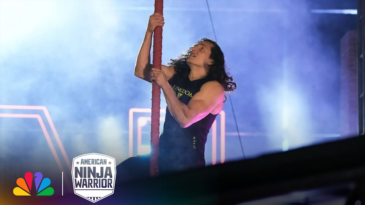 Daniel Gil Attacks the Mega Wall | American Ninja Warrior | NBC - YouTube
