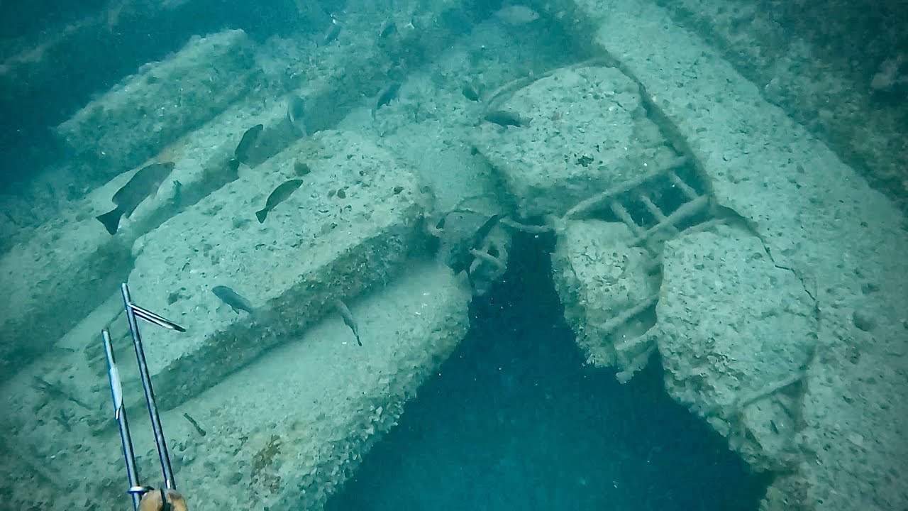 End of day shallow commercial dive - YouTube