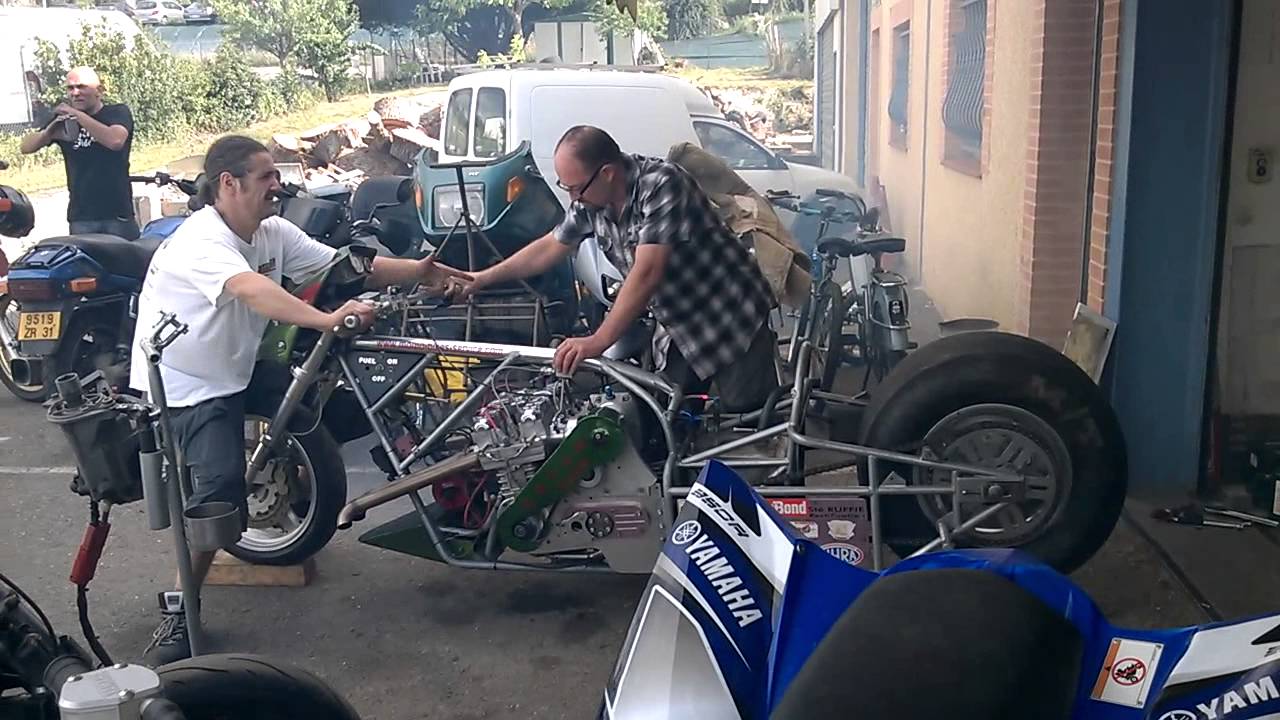 Momo Bikes Service Garage au Terlon Montrabé - YouTube