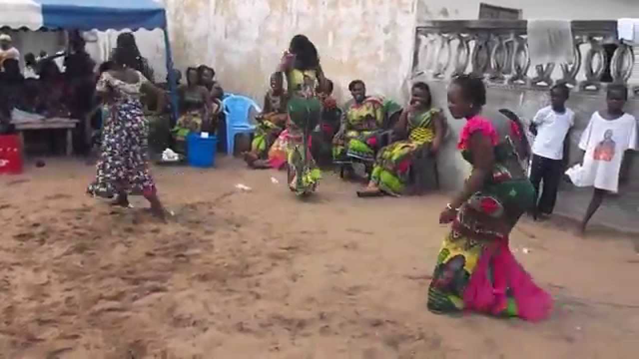 Dance gouro - YouTube