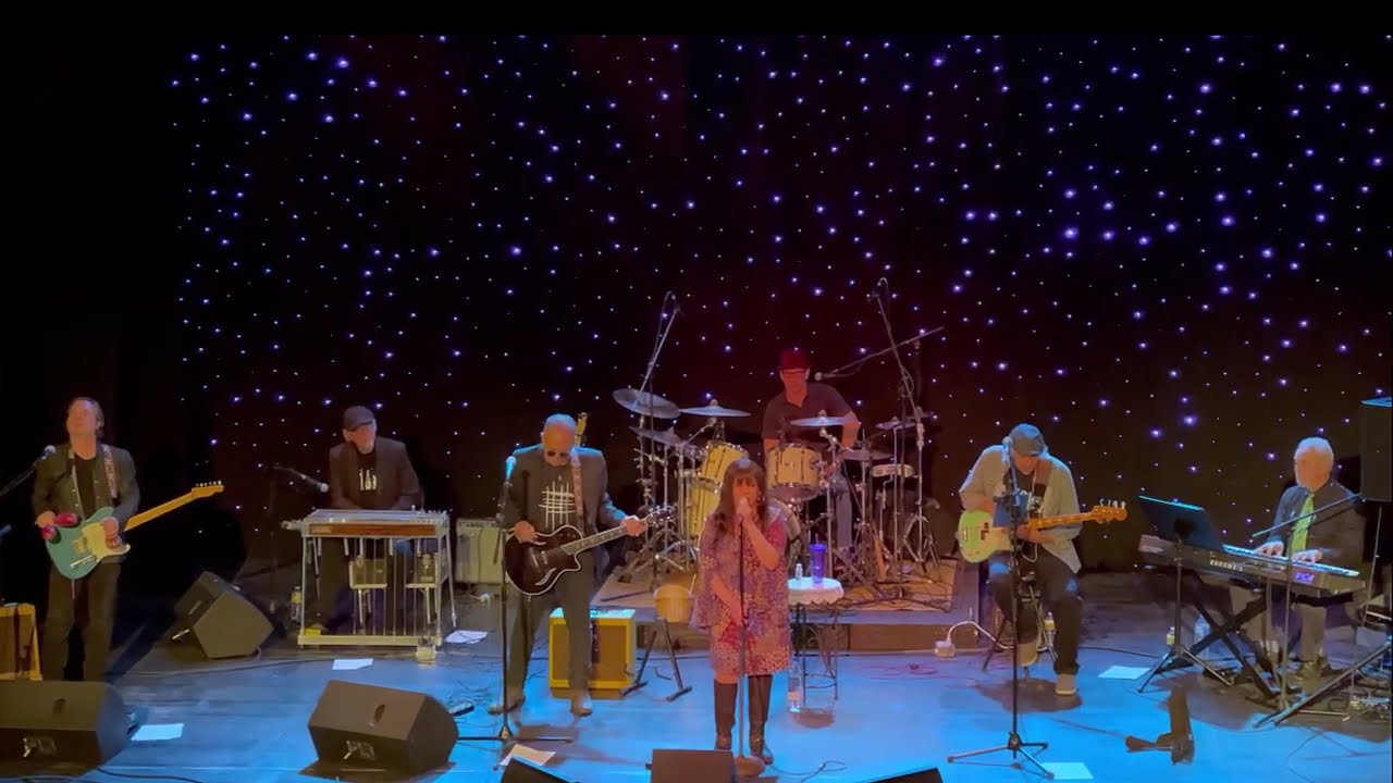Linda Ronstadt's Frenesi (RONSTADT REVUE) at Rochester Opera House ...