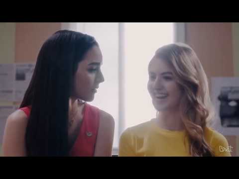 Rooney and Stephanie's First Kiss - Chicken Girls Season 4