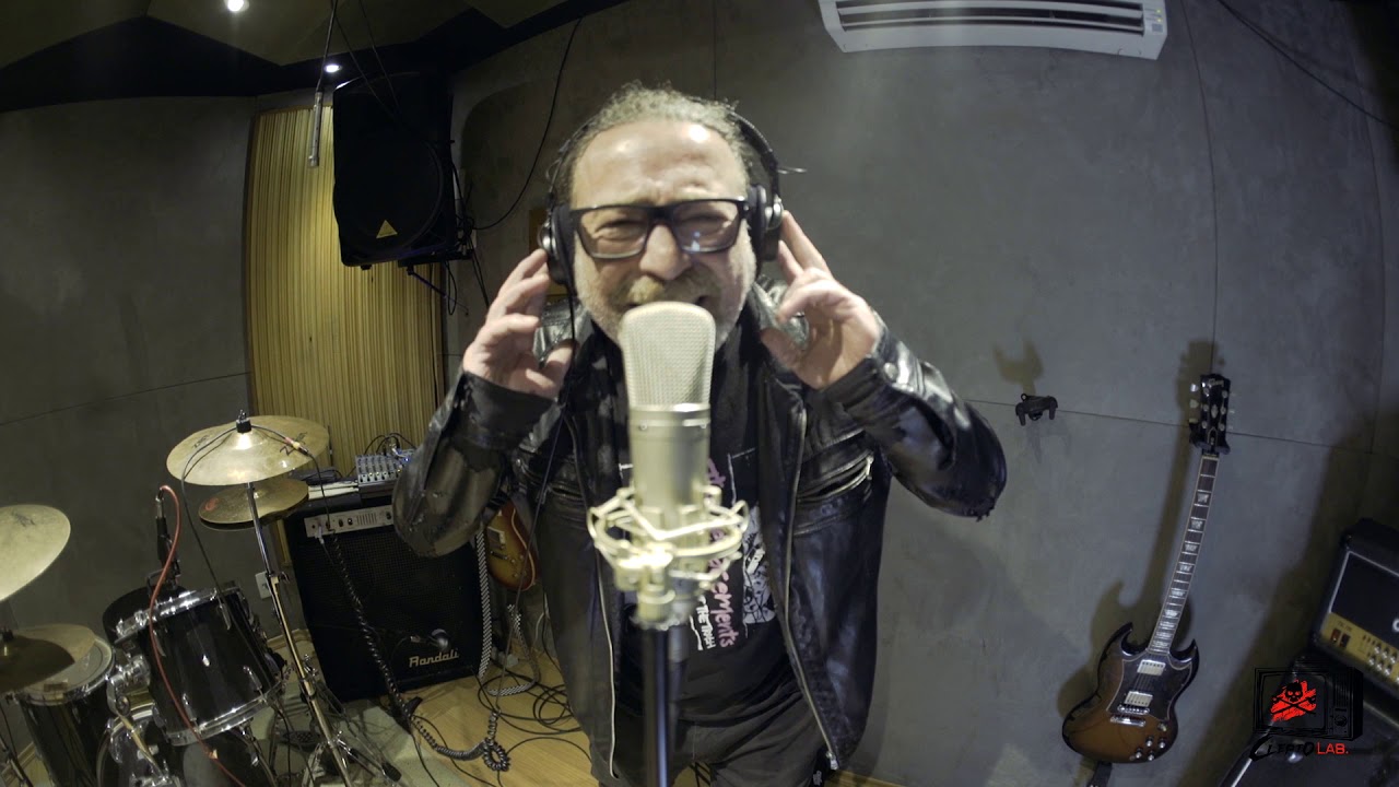 Suspect Device (Stiff Little Fingers) • 1979 - YouTube